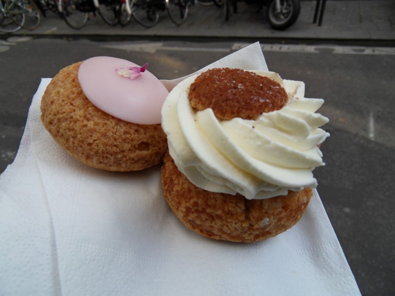Dessert: Les choux à la crème colorés de POPELINI rue Debelleyme